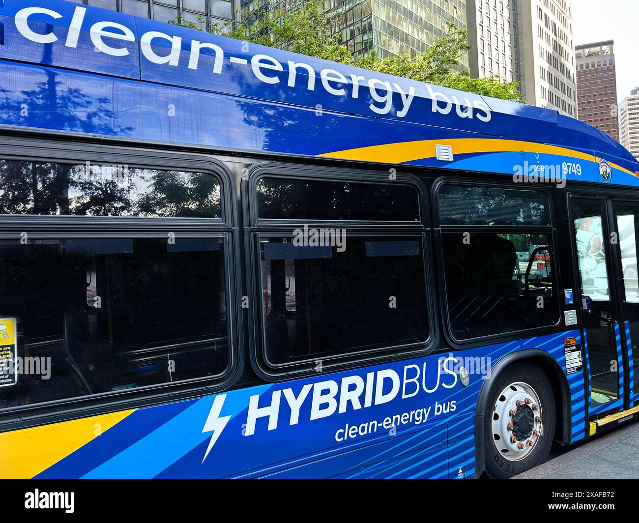 Hybrid Bus, New York City, New York, USA Stock Photo - Alamy
