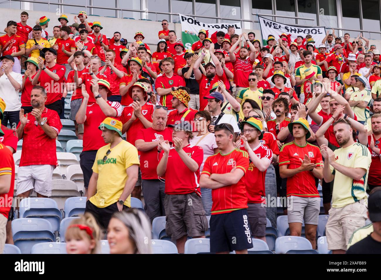 ALGARVE, PORTUGAL - 06 JUNE 2024: Welsh fans during the international ...