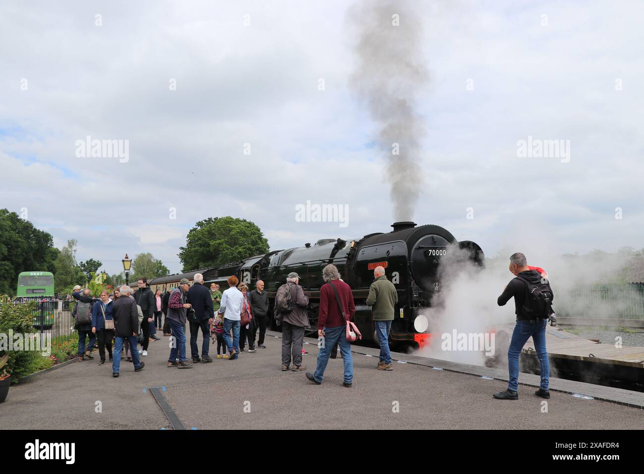 ROTHER VALLEY RAILWAY AT ROBERTSBRIDGE Stock Photo - Alamy