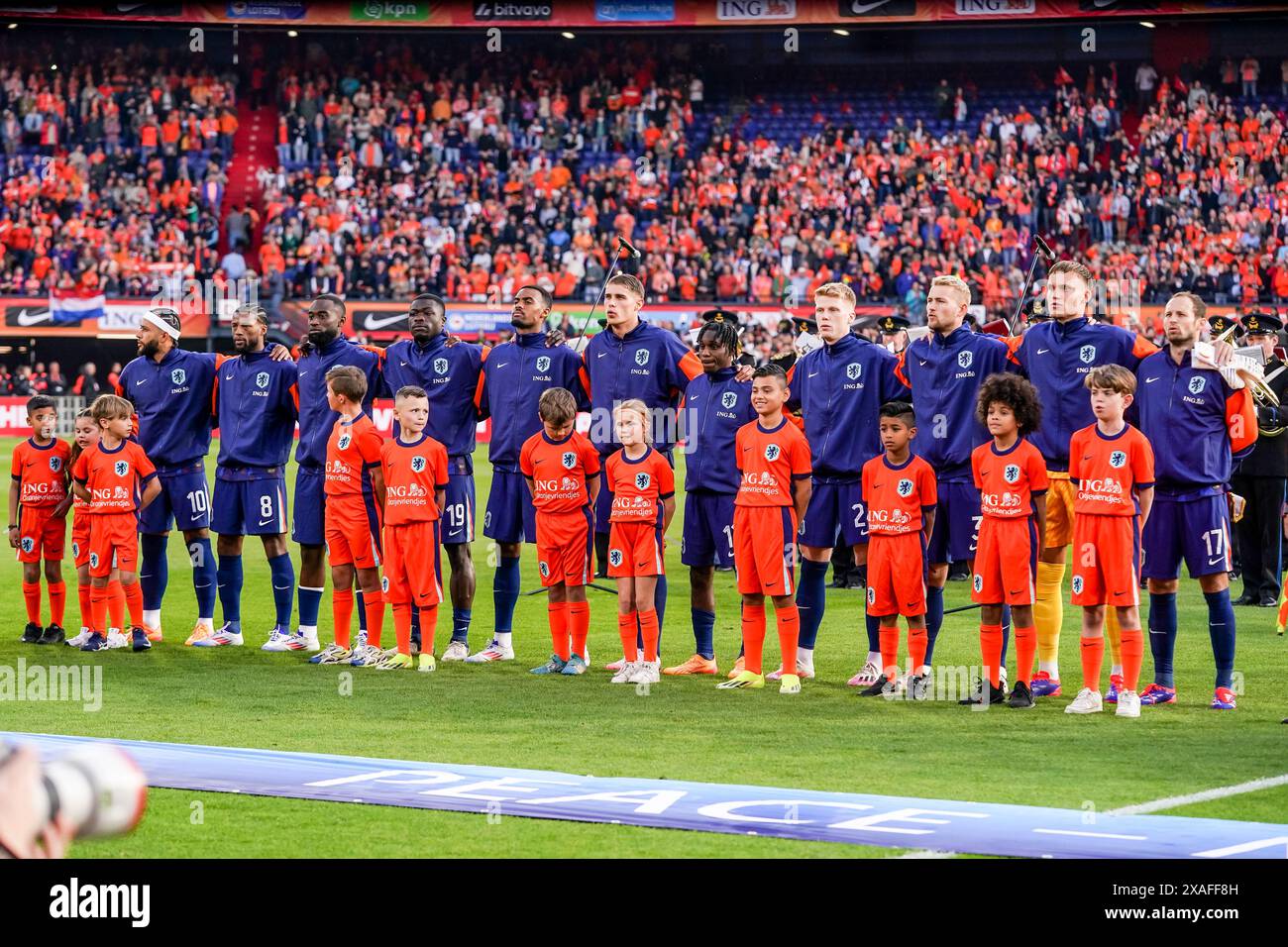 ROTTERDAM, NETHERLANDS - JUNE 6: Line-up with goalkeeper Bart ...