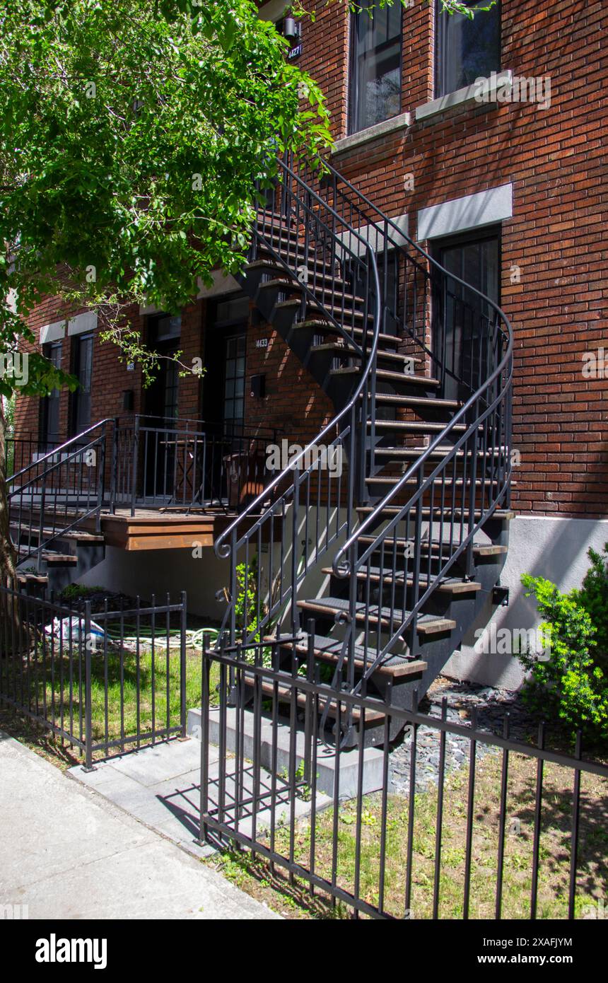 iconic Mile-End homes Stock Photo - Alamy