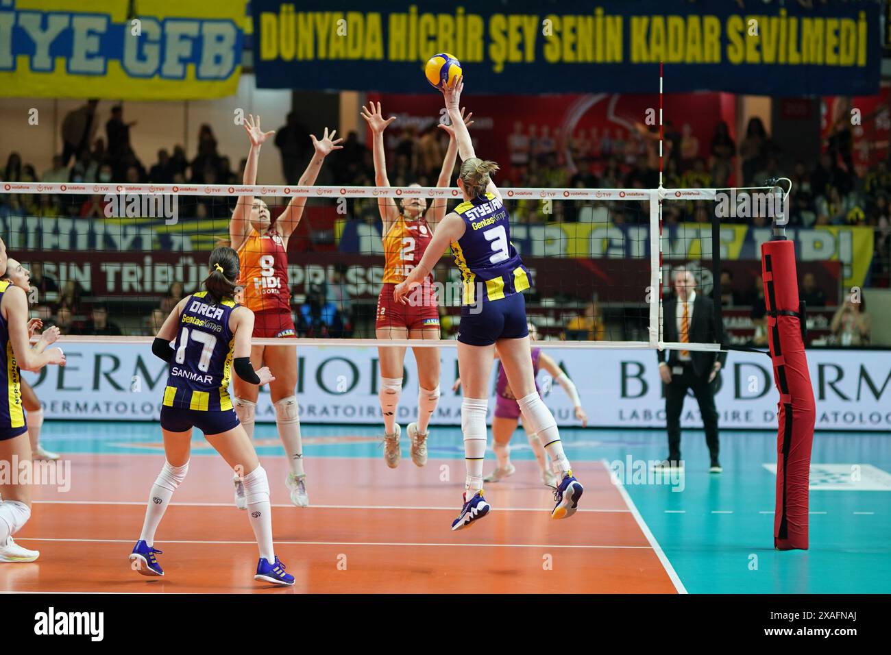 ISTANBUL, TURKIYE - FEBRUARY 04, 2024: Magdalena Stysiak in action ...