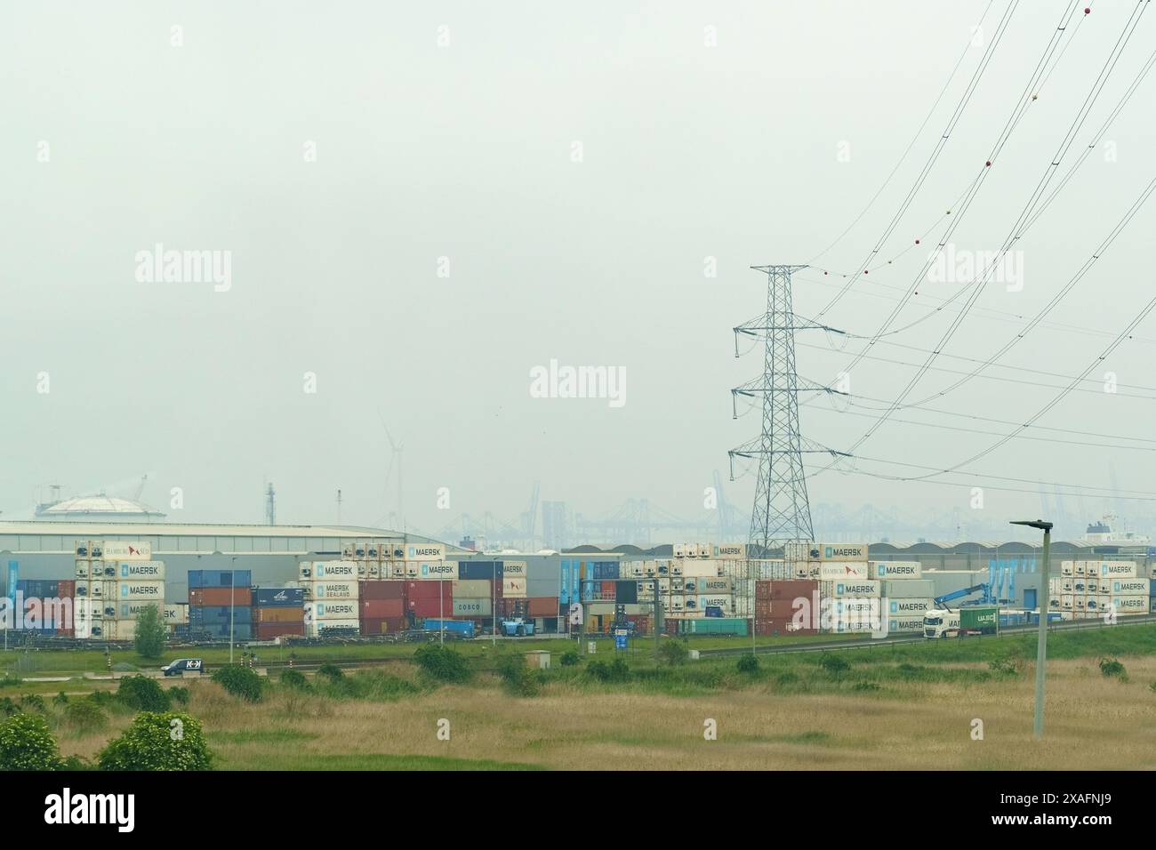 Terminal tower electricity pylon hi-res stock photography and images ...