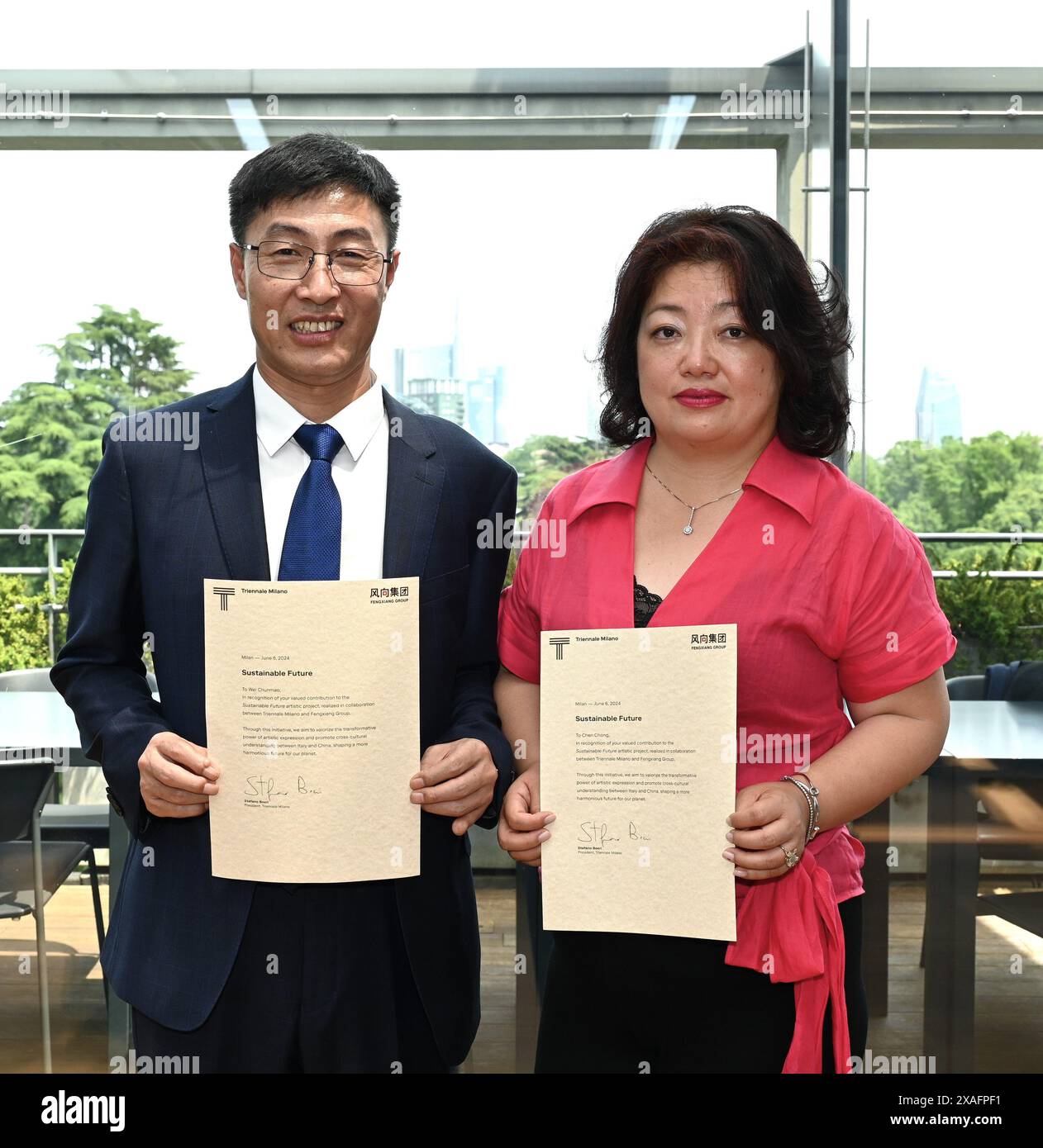 Chen chong co ceo e socio fengxiang hi-res stock photography and images ...