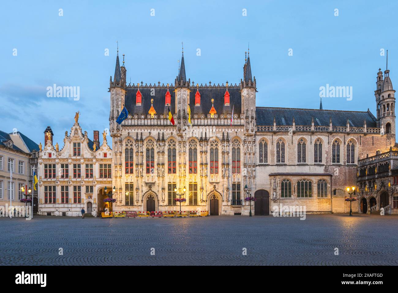 Burg Square with Bruges city hall and Basilica of the Holy Blood in ...