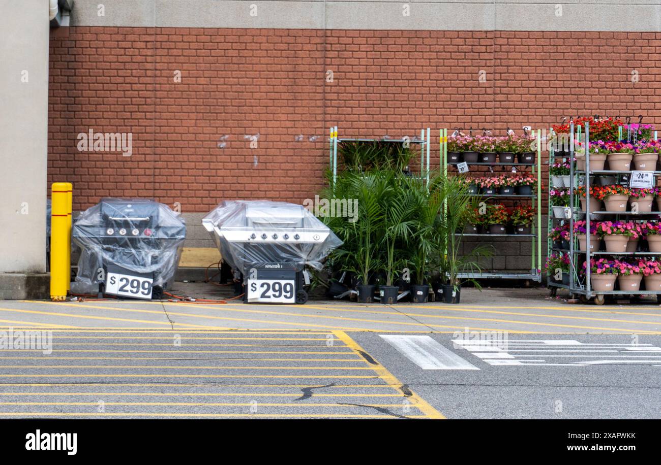 Grills on display in front of a Home Depot store Stock Photo - Alamy