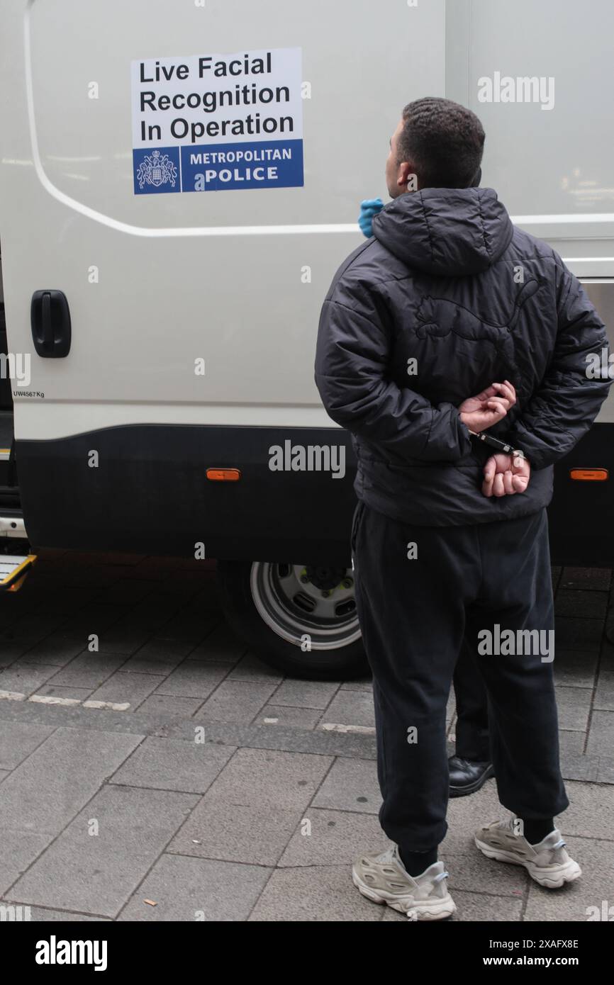 London Uk 6th June 2024 Met Police Live Facial Recognition Cameras