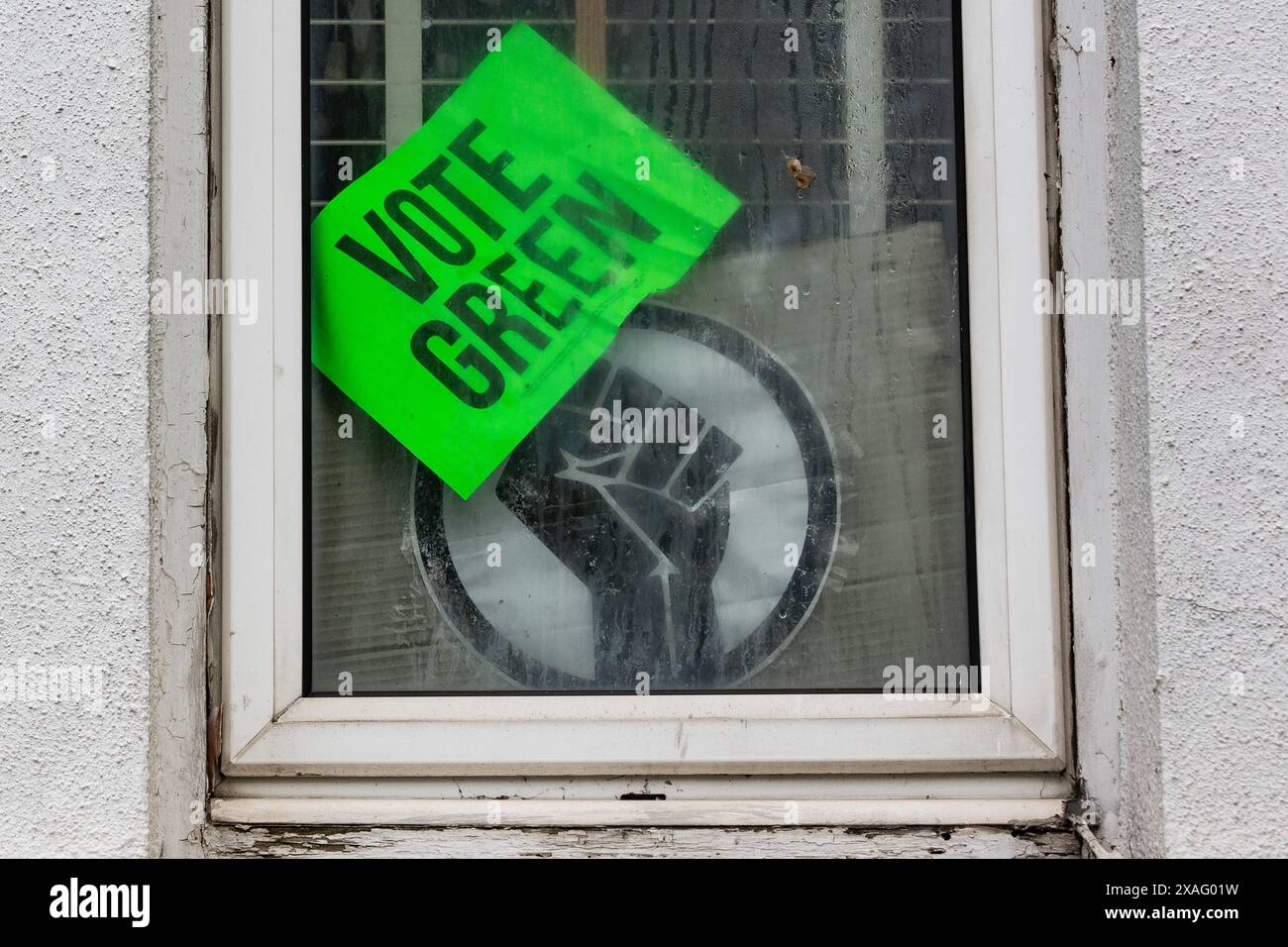 Brighton, UK. 5th June, 2024. A Vote Green poster is displayed in the ...