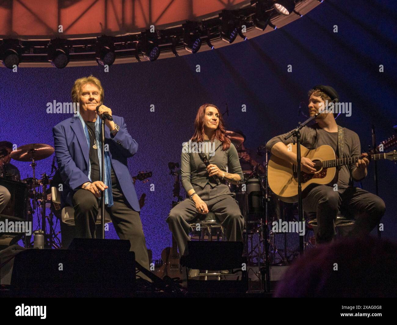 Saenger Howard Carpendale und Background Saengerin Isabel Livia - Bella ...