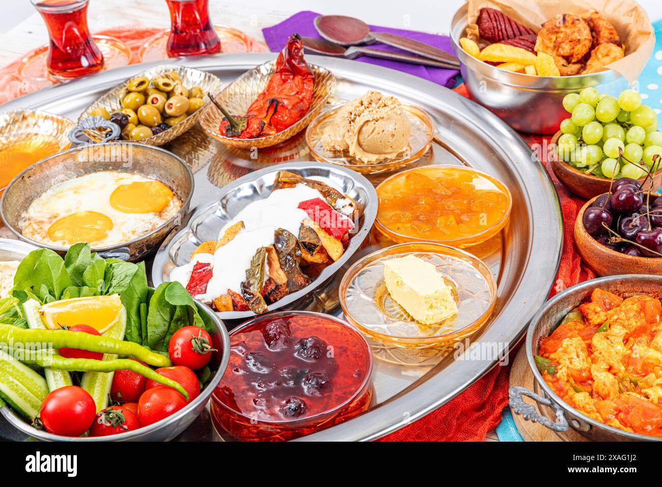 Traditional Turkish Breakfast Table (Serpme Kahvalti). Traditional ...