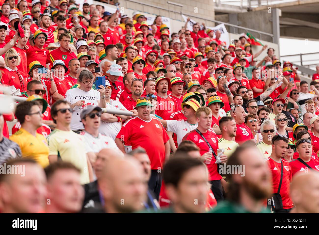 ALGARVE, PORTUGAL - 06 JUNE 2024: Welsh fans during the international ...