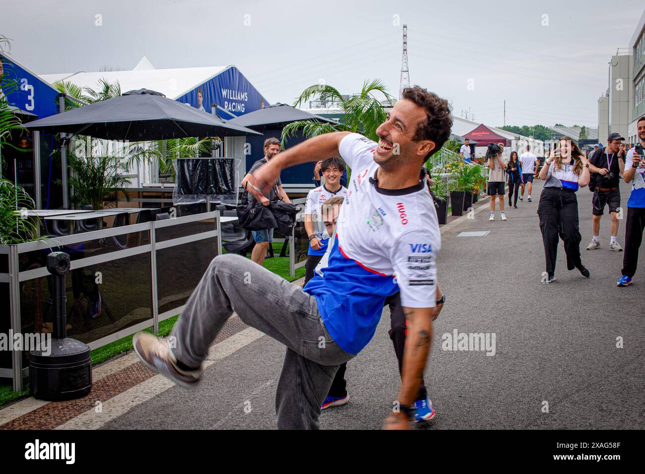 Daniel Ricciardo (AUS) - Visa Cash App RB F1 Team - RB VCARB01 - Honda ...