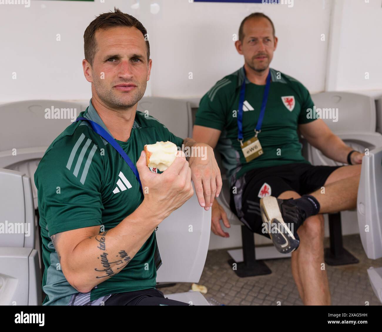 ALGARVE, PORTUGAL - 06 JUNE 2024: Wales’ Masseur Chris Senior during ...