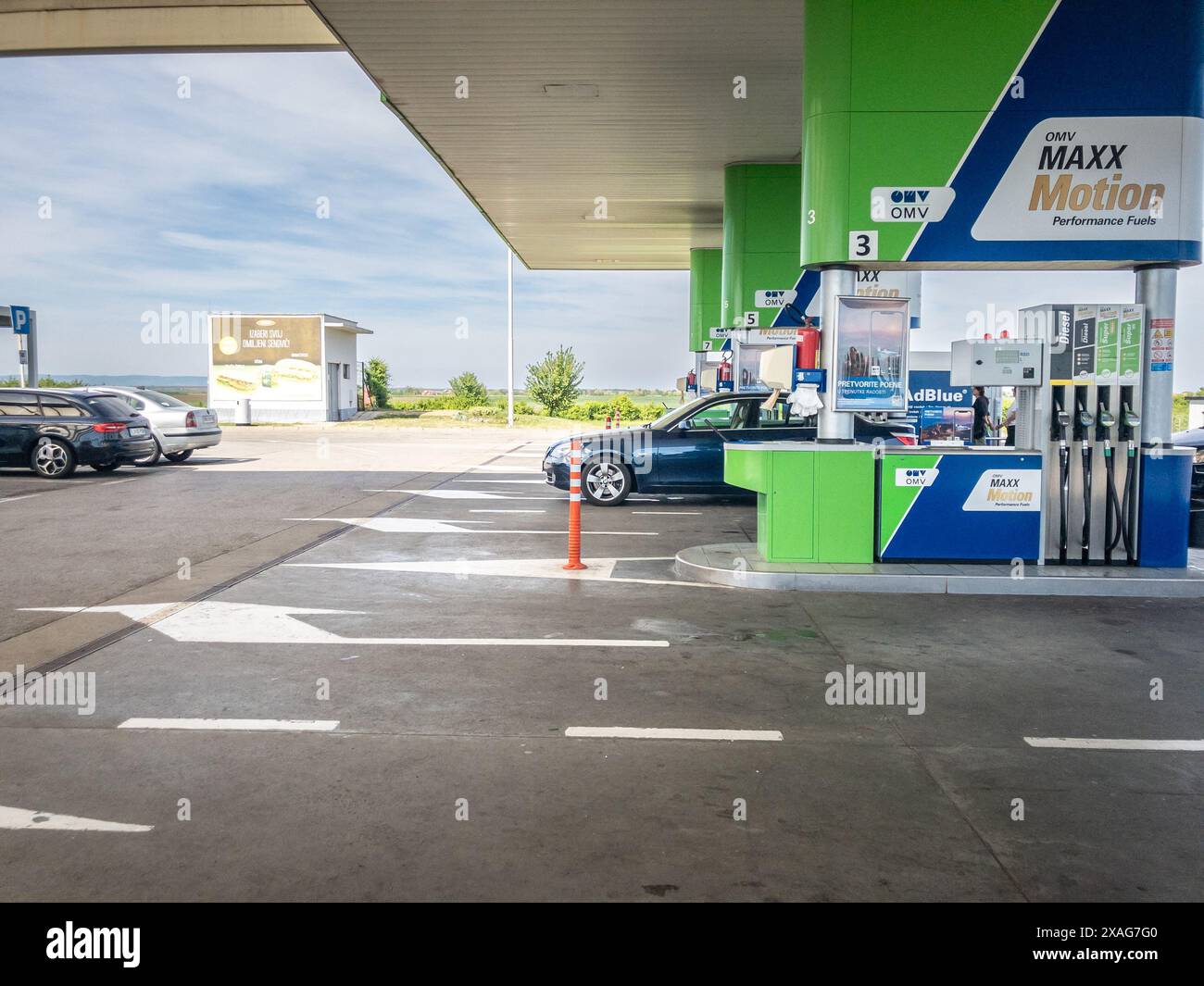Omv gas station hi-res stock photography and images - Alamy