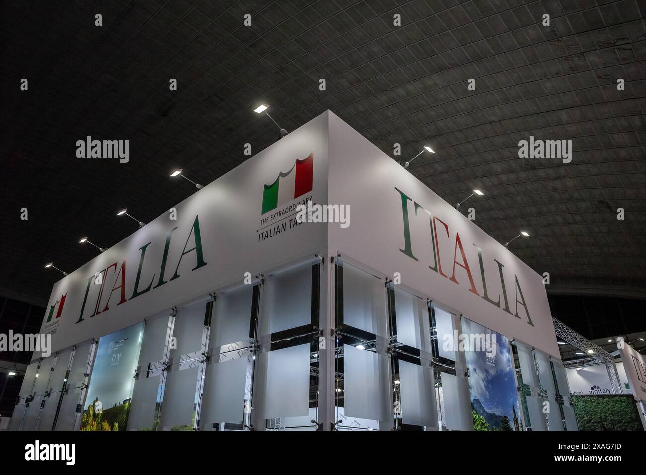 The extraordinary italian taste hi-res stock photography and images - Alamy