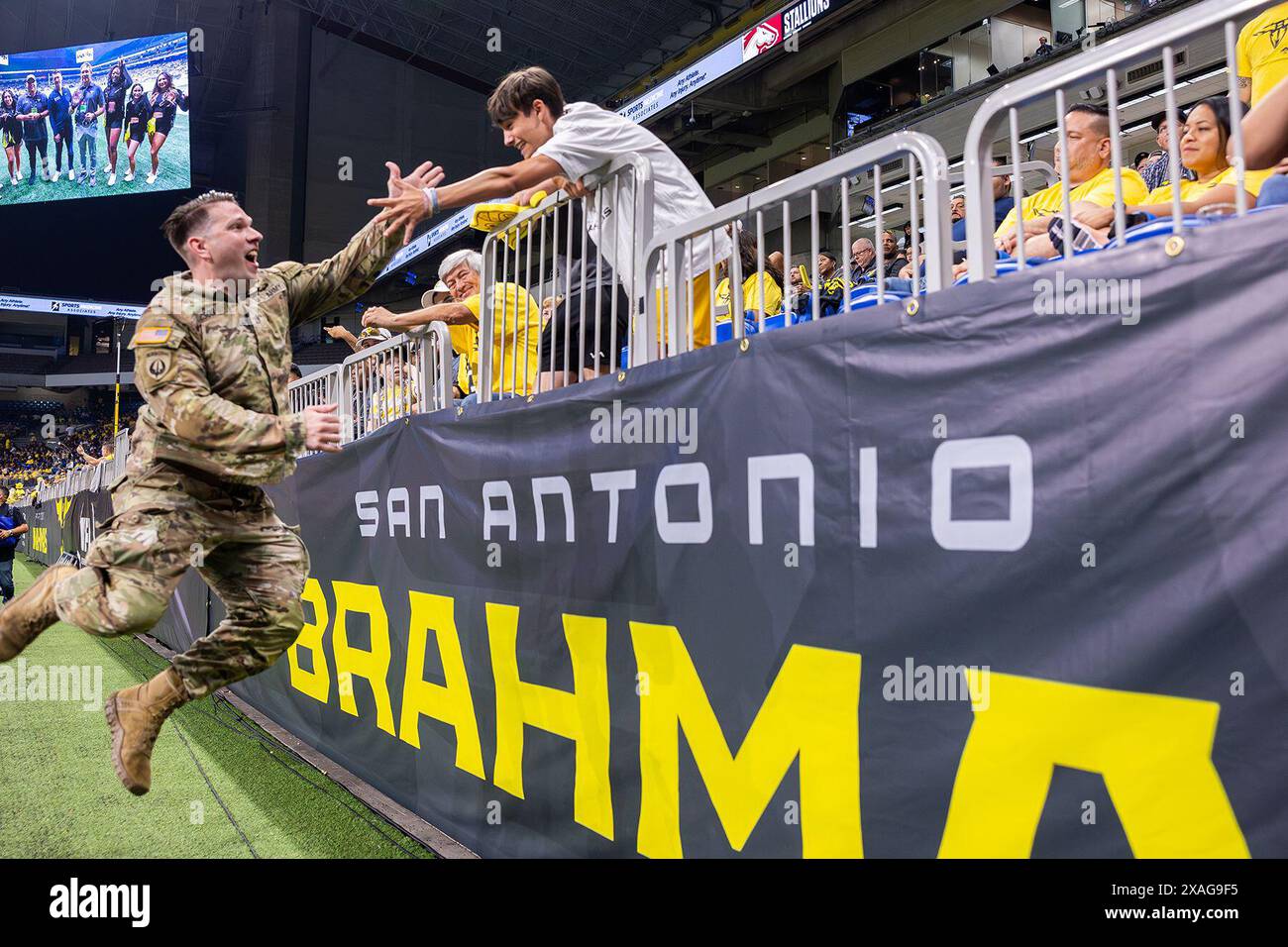 San Antonio, Texas, USA. 25th May, 2024. Command Sgt. Maj. Brain Hester ...
