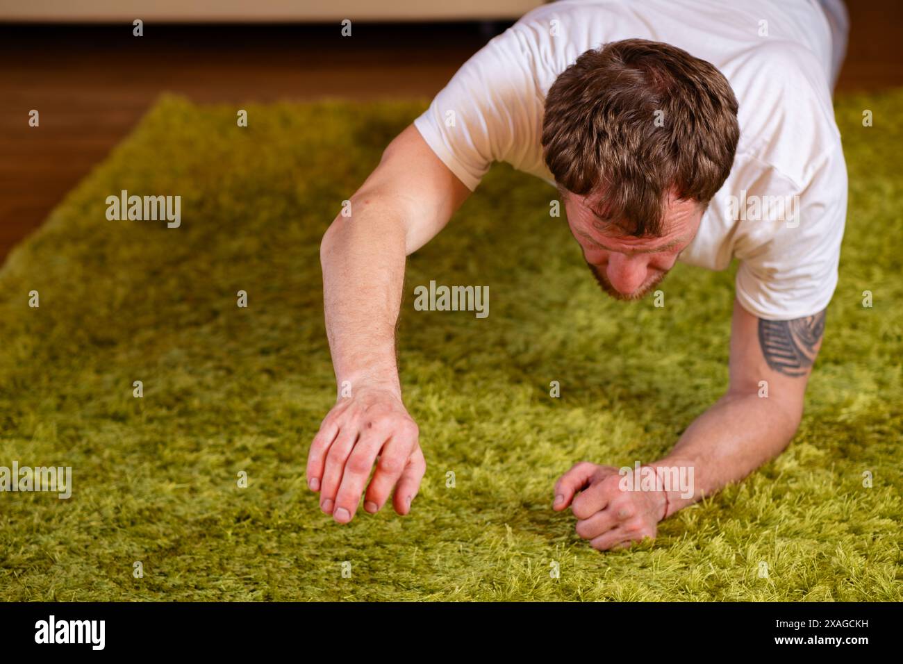 Man in room doing power hi-res stock photography and images - Alamy