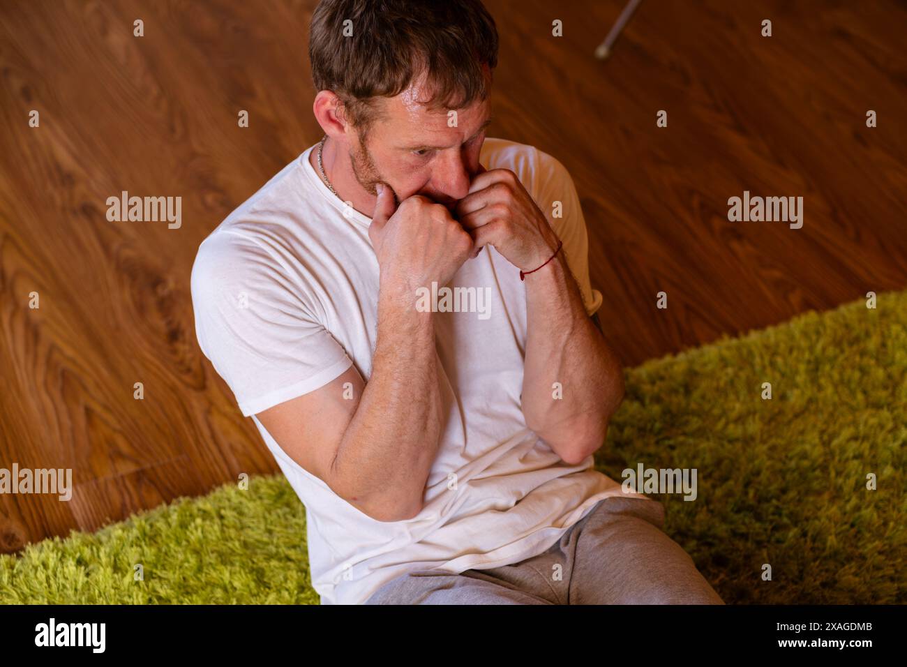 Man Warming Up Before Workout in Home Gym Stock Photo - Alamy Man Warming Up Before Workout in Home Gym Stock Photo - Alamy