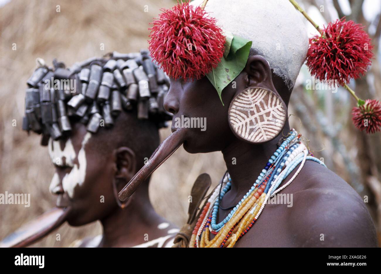 Suri tribe hi-res stock photography and images - Alamy