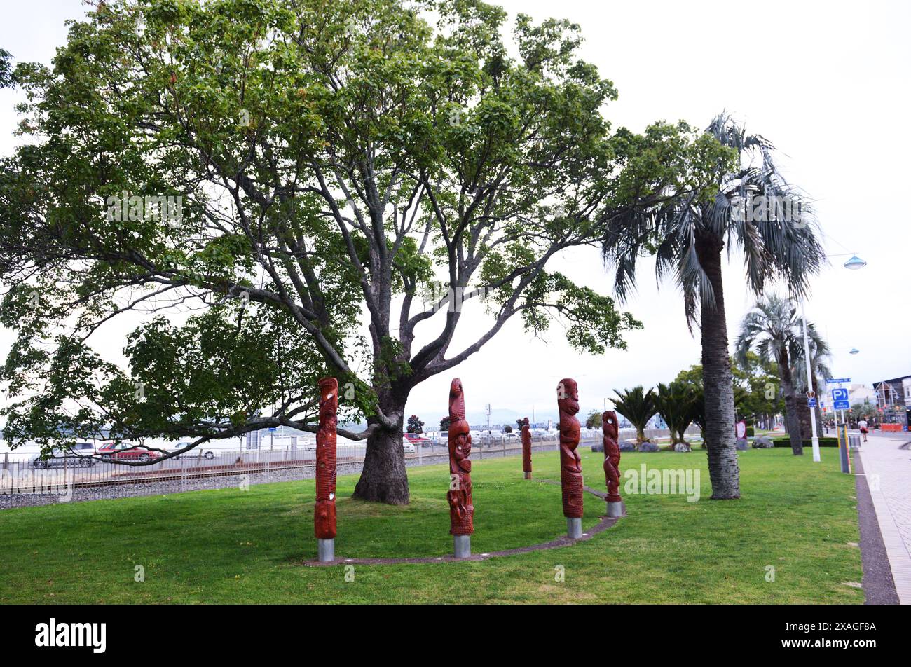 Maori totem poles / pou whenua on The Strand, Tauranga, New Zealand ...