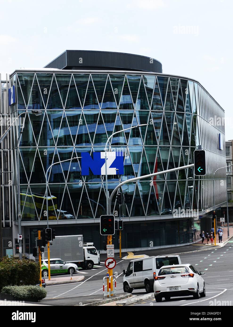 Modern award winning building hi-res stock photography and images - Alamy