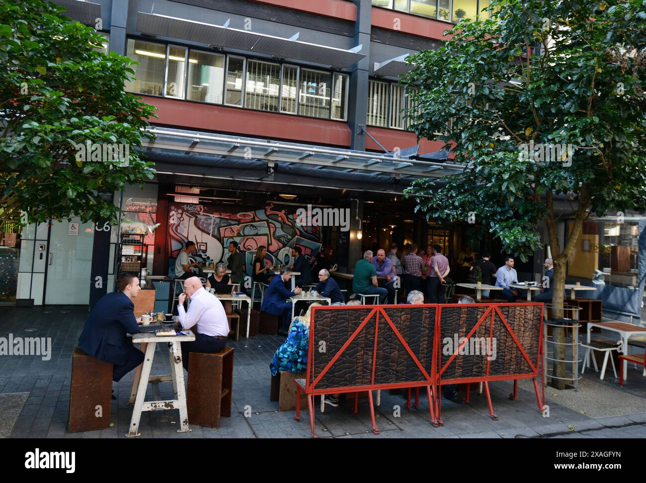 Everyday life in new zealand hi-res stock photography and images - Alamy