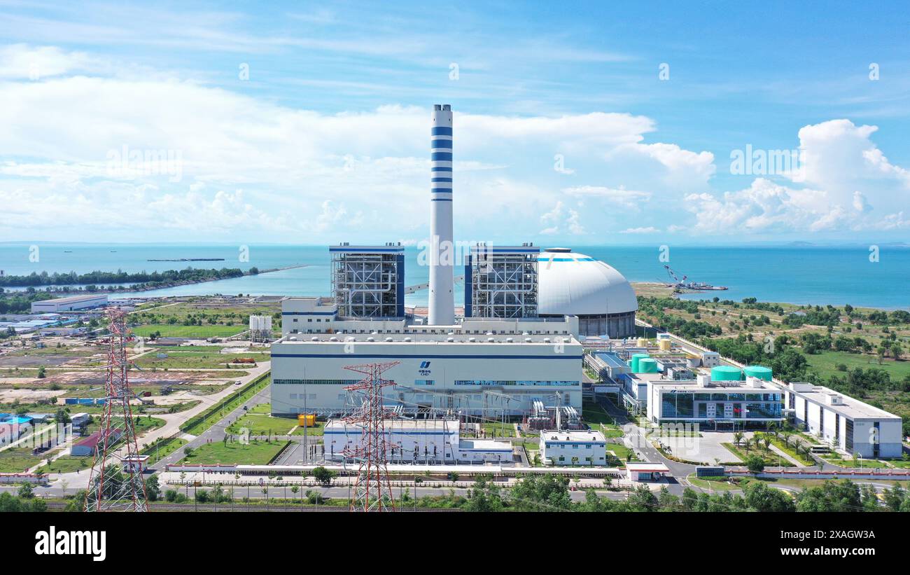 (240607) -- SIHANOUKVILLE, June 7, 2024 (Xinhua) -- This undated aerial ...