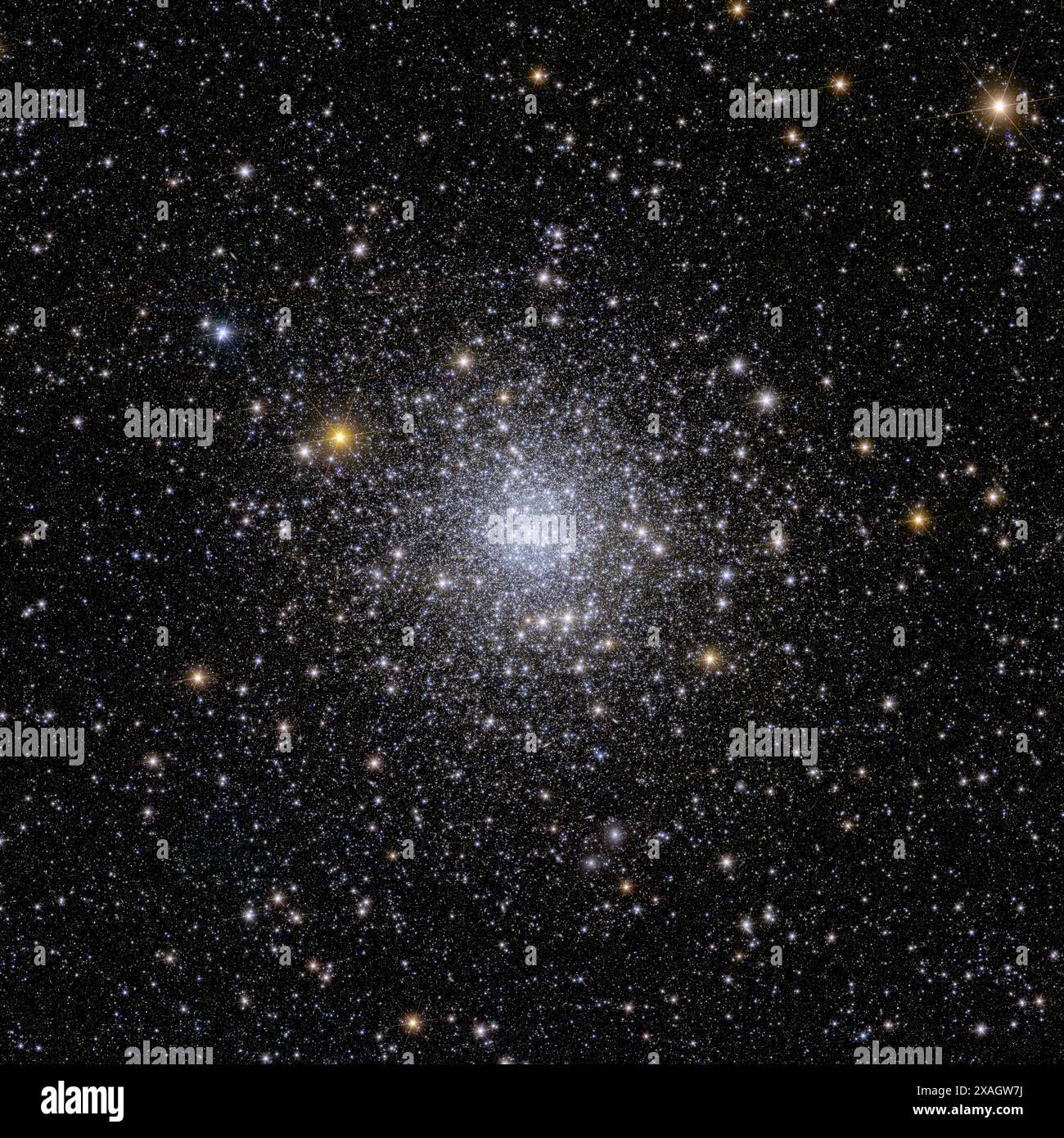 Cluster creation system solar hi-res stock photography and images - Alamy