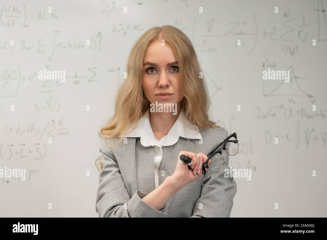 Maths formulas written white hi-res stock photography and images - Alamy