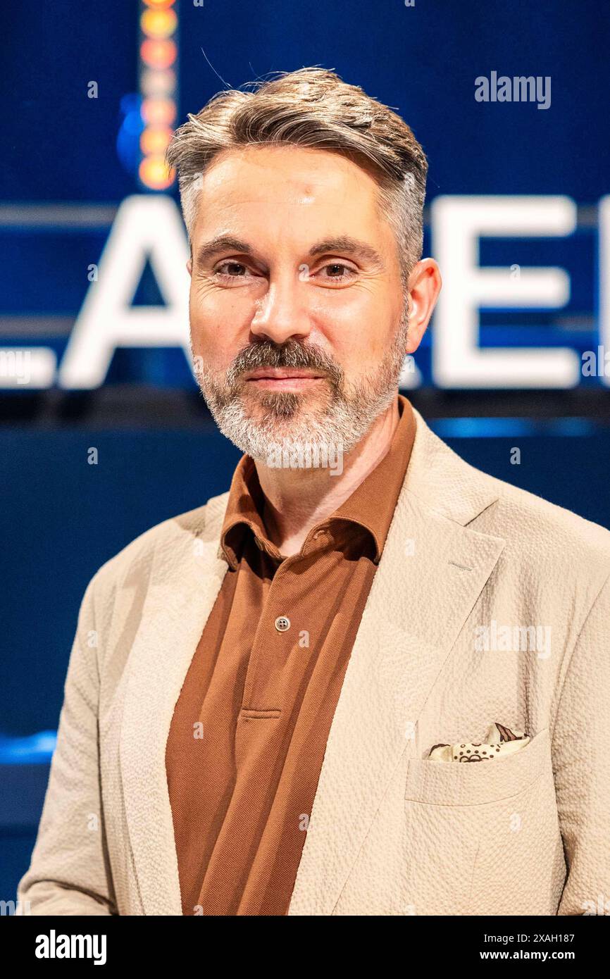 Fabio De Masi in der ARD Liveshow Wahlarena 2024 Europa mit den ...