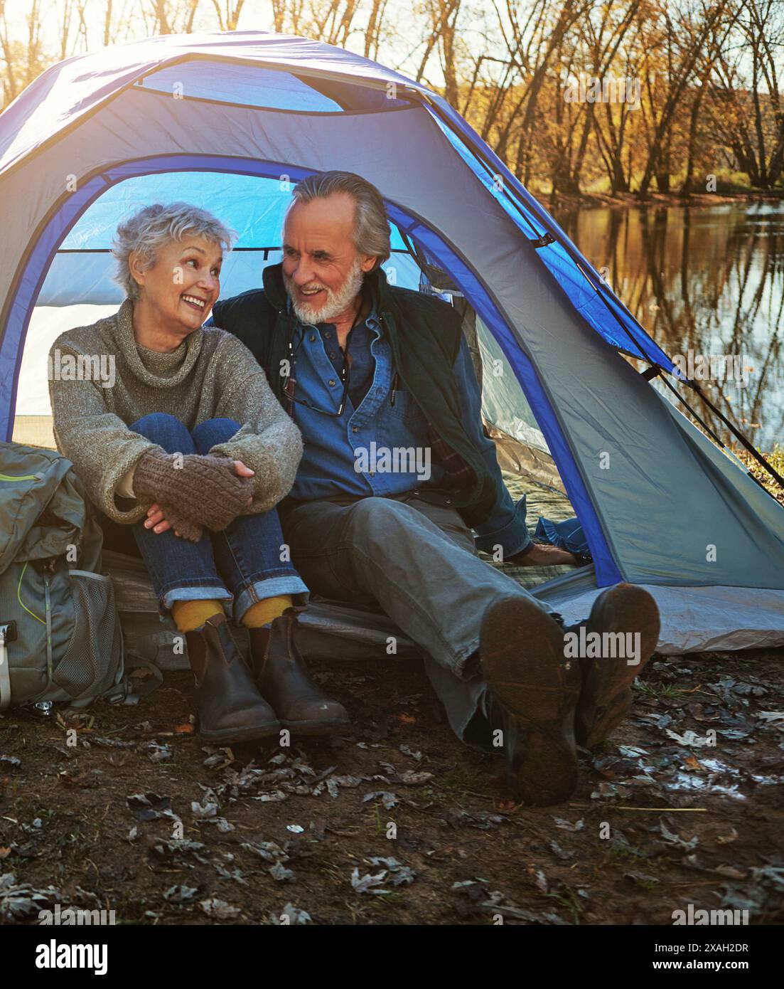 Elderly couple camping trip hi-res stock photography and images - Alamy
