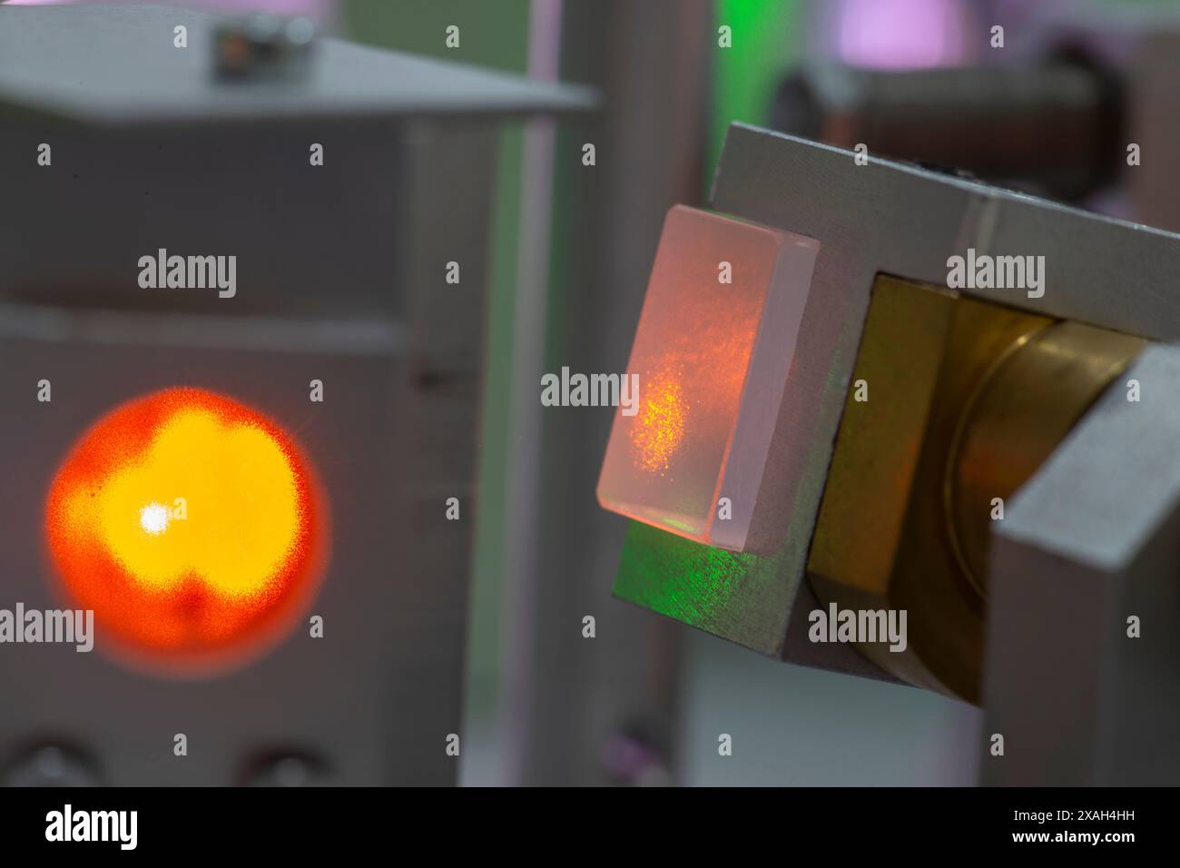 Optical radiation hi-res stock photography and images - Alamy