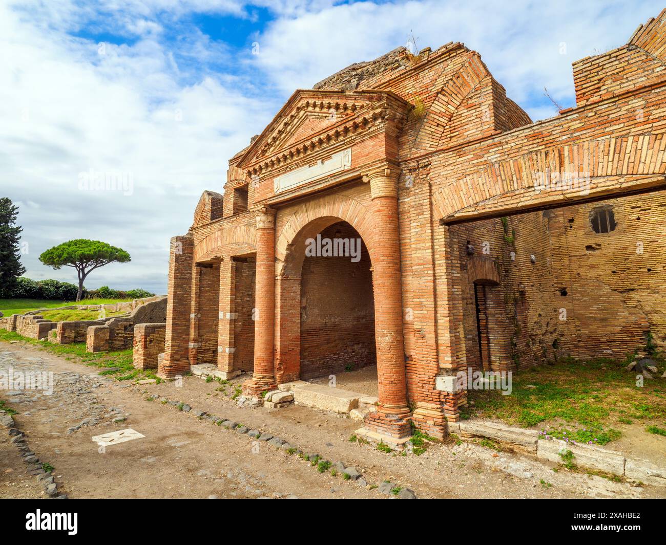 Entrance social science building hi-res stock photography and images ...