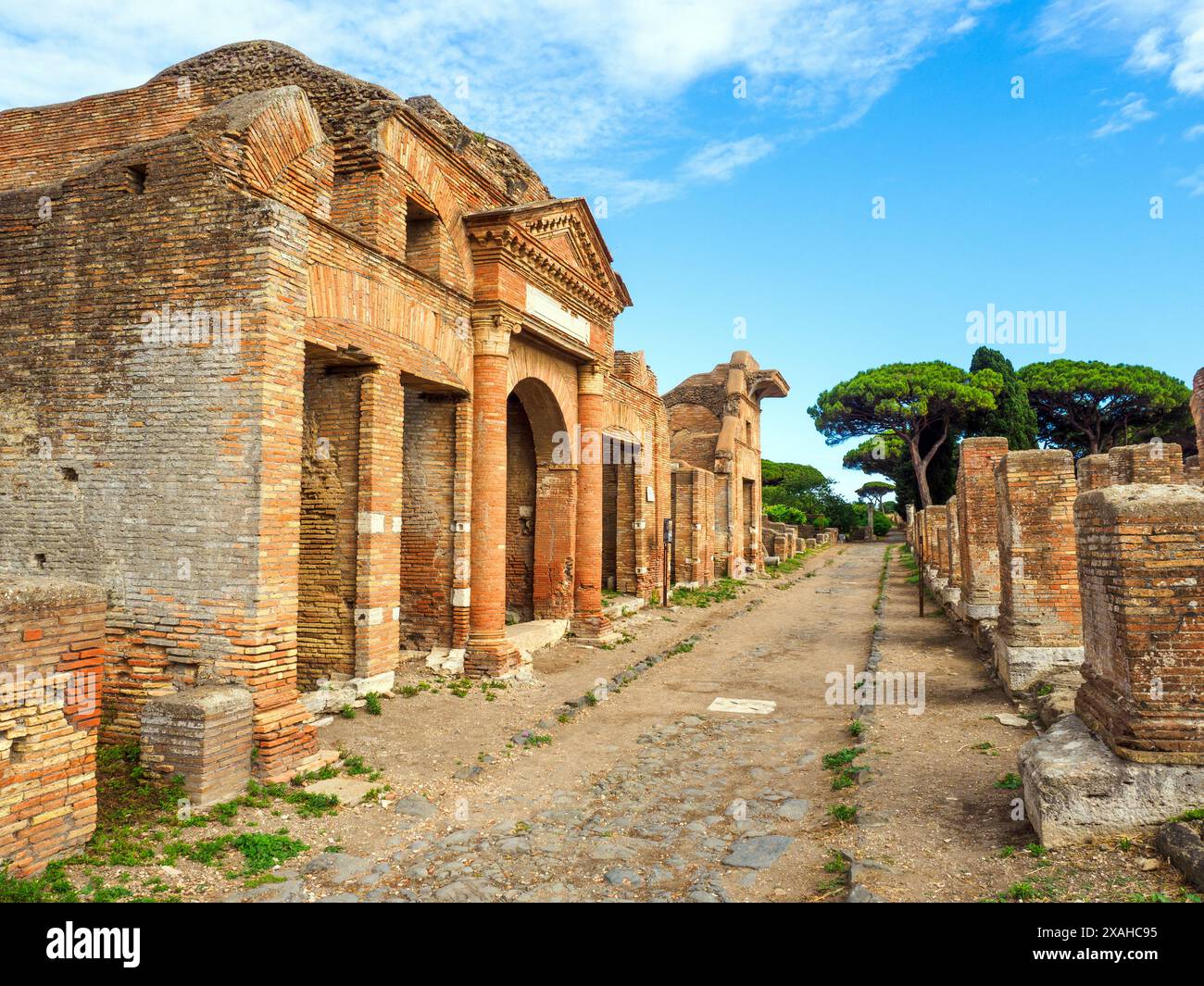 Entrance social science building hi-res stock photography and images ...