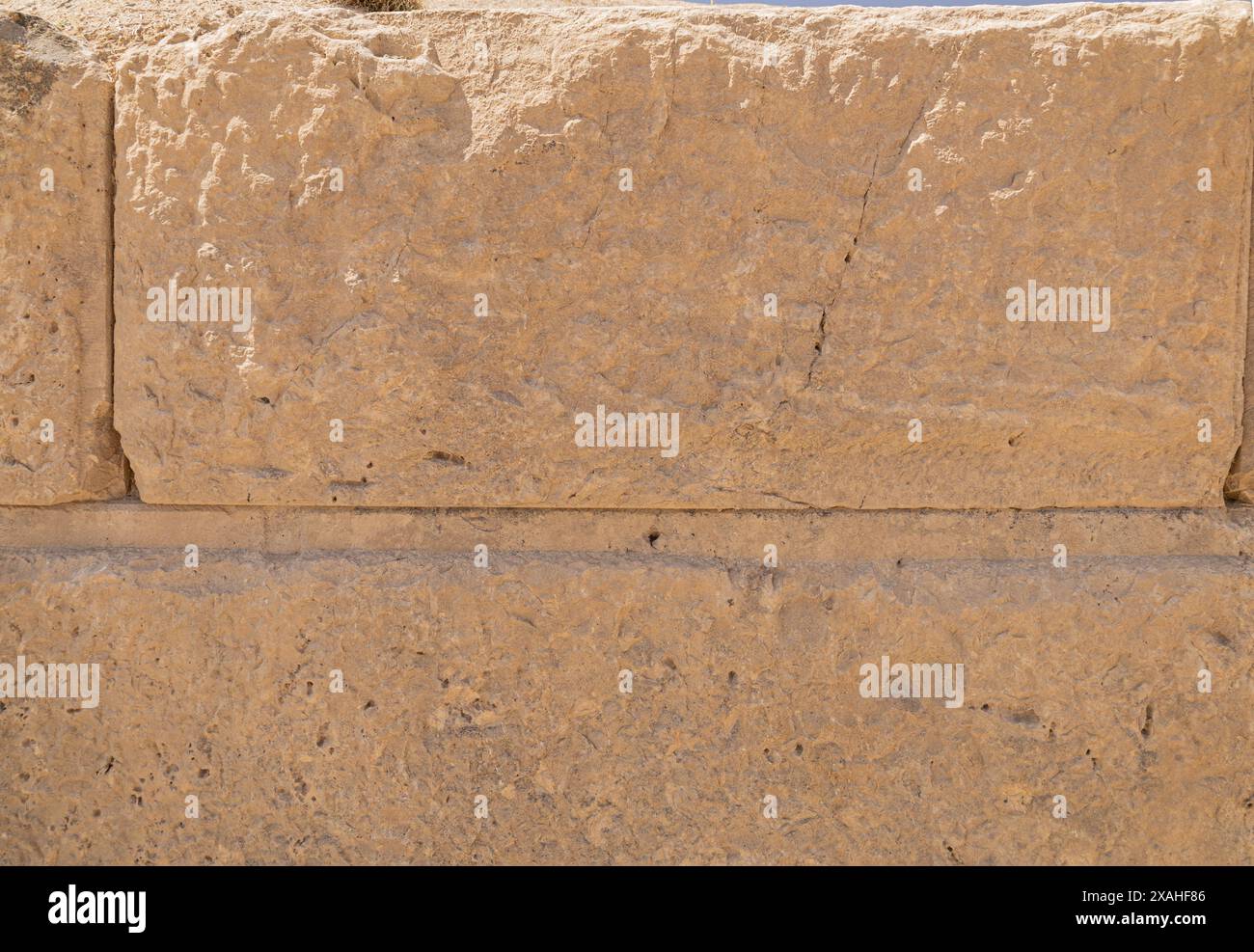 Stone wall restoration hi-res stock photography and images - Alamy