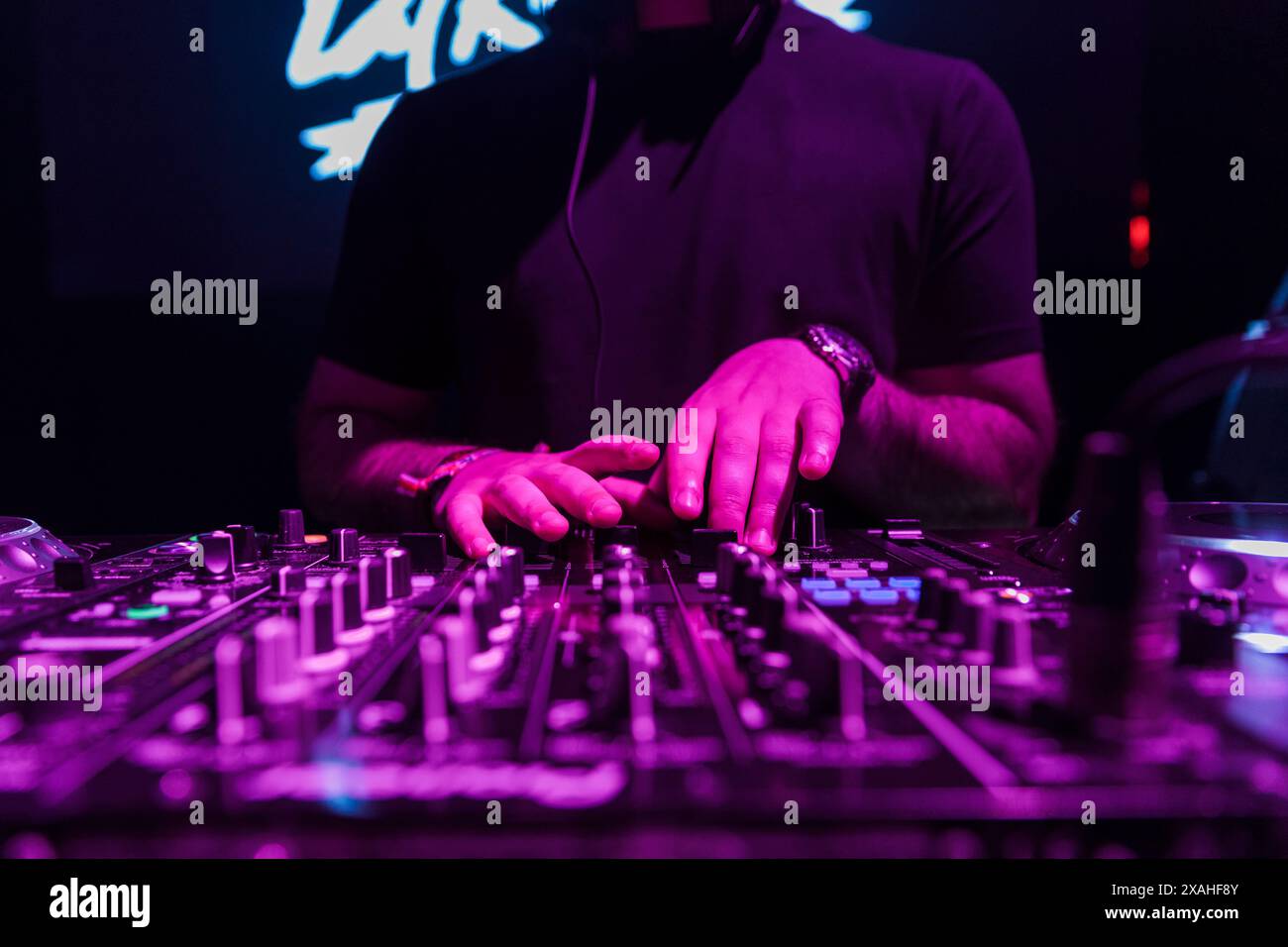 Close up view of a dj's hands Stock Photo - Alamy