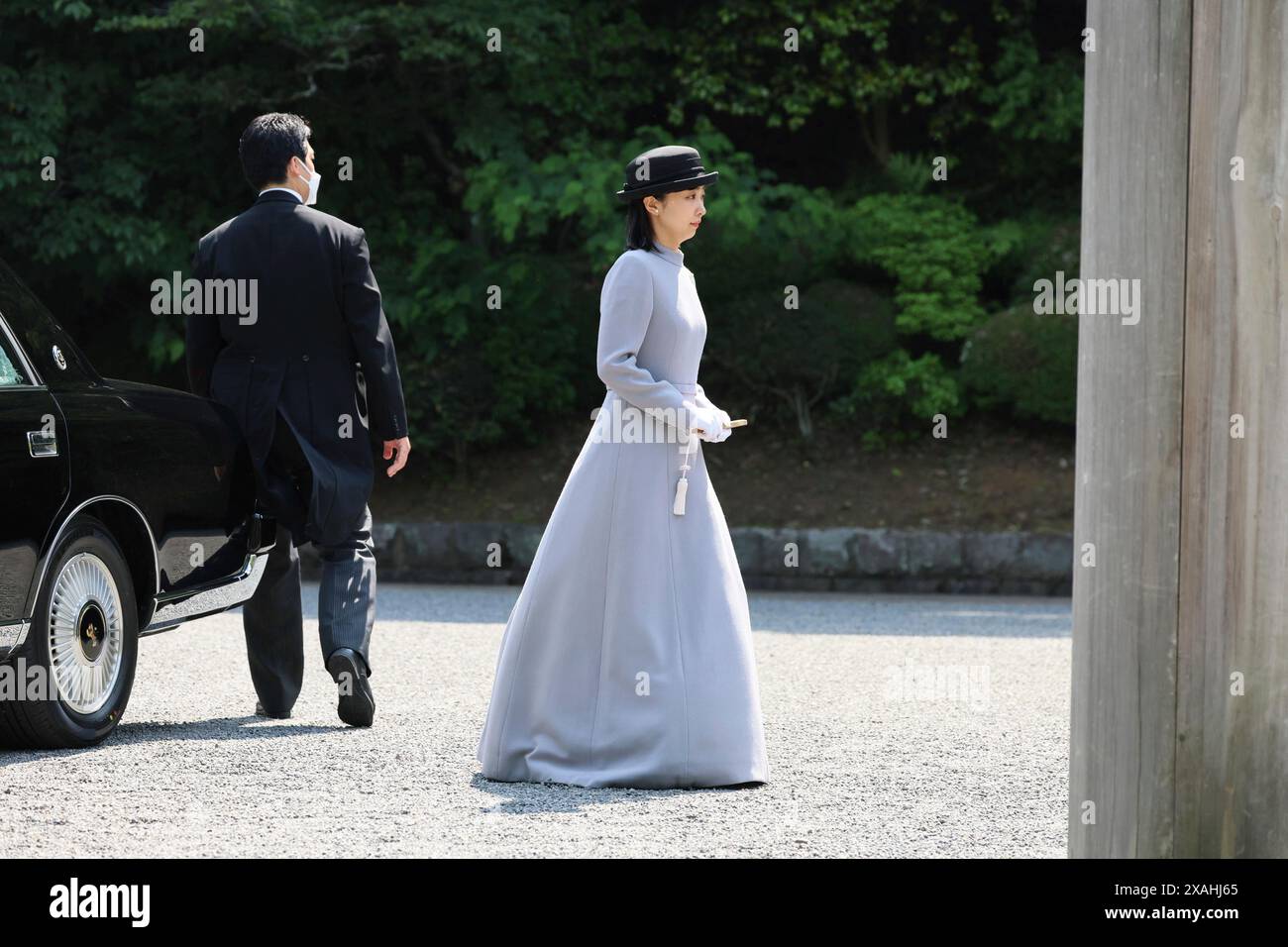 Japanese Princess Kako (R), the second daughter of Crown Prince ...