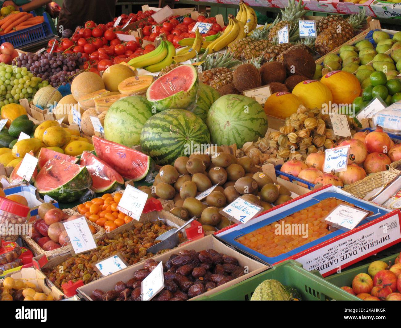 Marktstand mit hi-res stock photography and images - Alamy