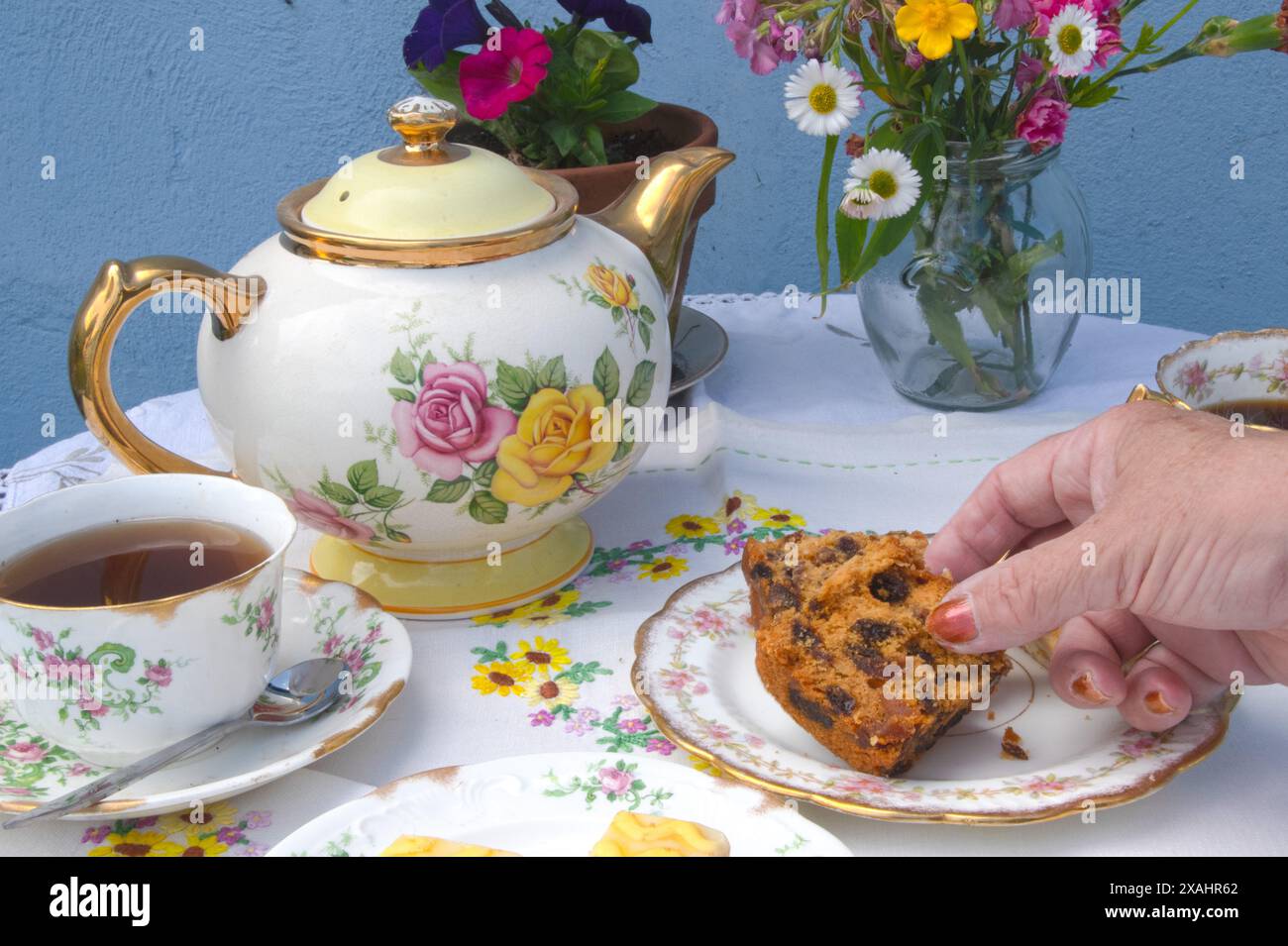 Traditional afternoon tea party hight tea Stock Photo - Alamy