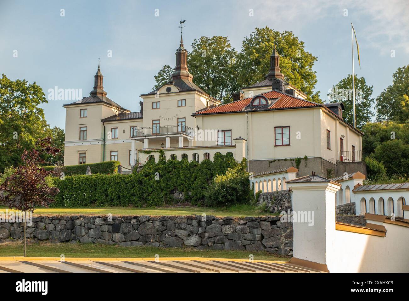 stenhammar: royal castle in sörmland sweden photo: Bo Arrhed Stock ...