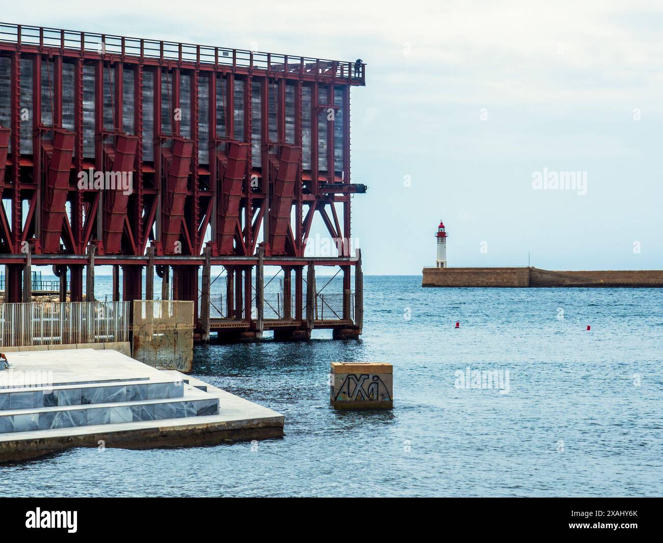 Cable ingles, old mineral loading bay of the port of Almería Stock ...