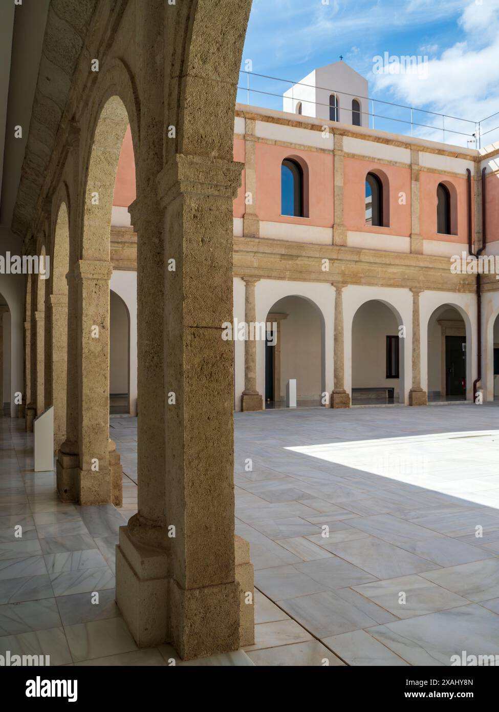 Spanish contemporary architecture hi-res stock photography and images ...