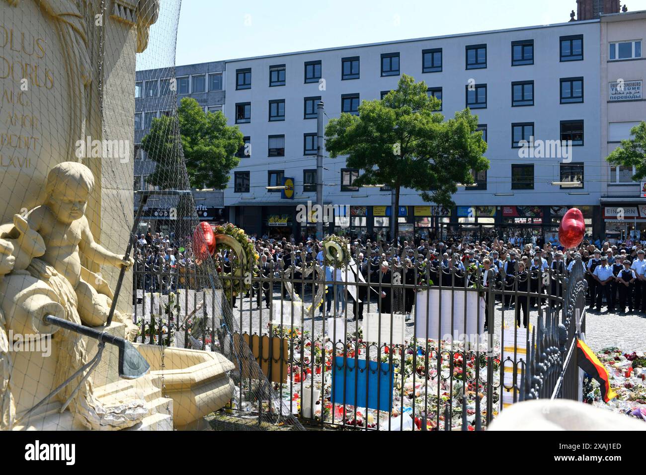 Schweigeminute zu Messerangriff 03.06.2024 Nach tödlicher Messerattacke ...