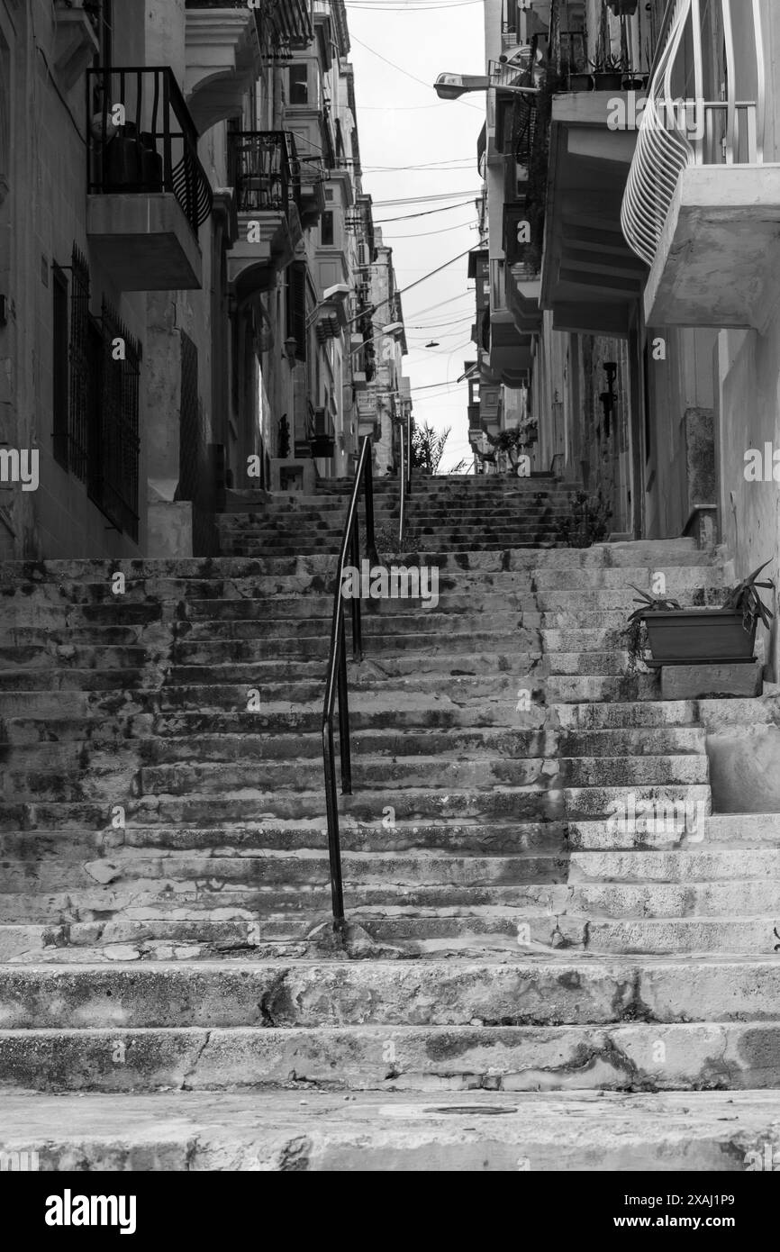 Stone step steps Black and White Stock Photos & Images - Alamy