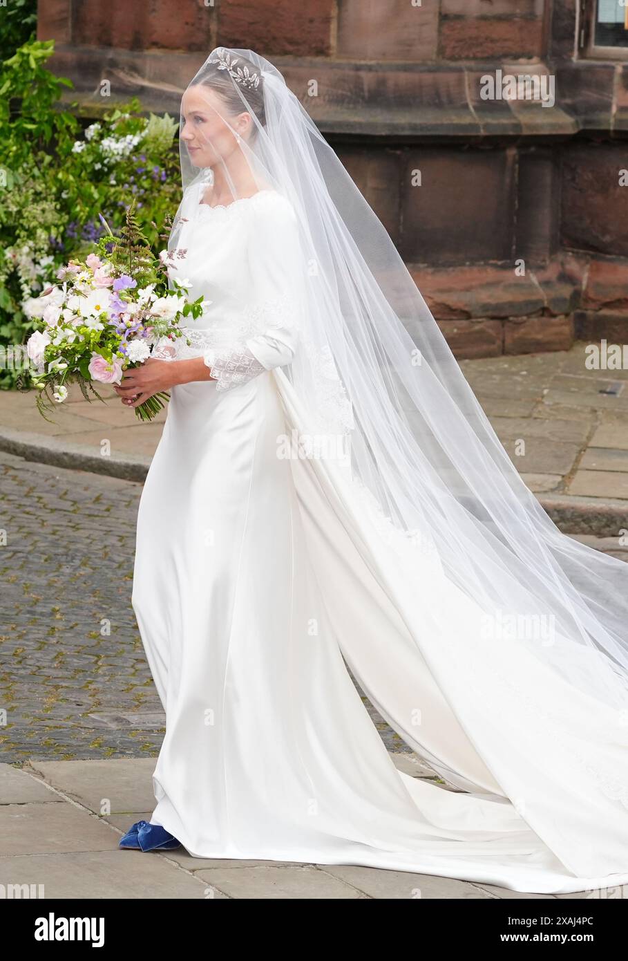 Olivia Henson arrives for her wedding to Hugh Grosvenor, the Duke of ...