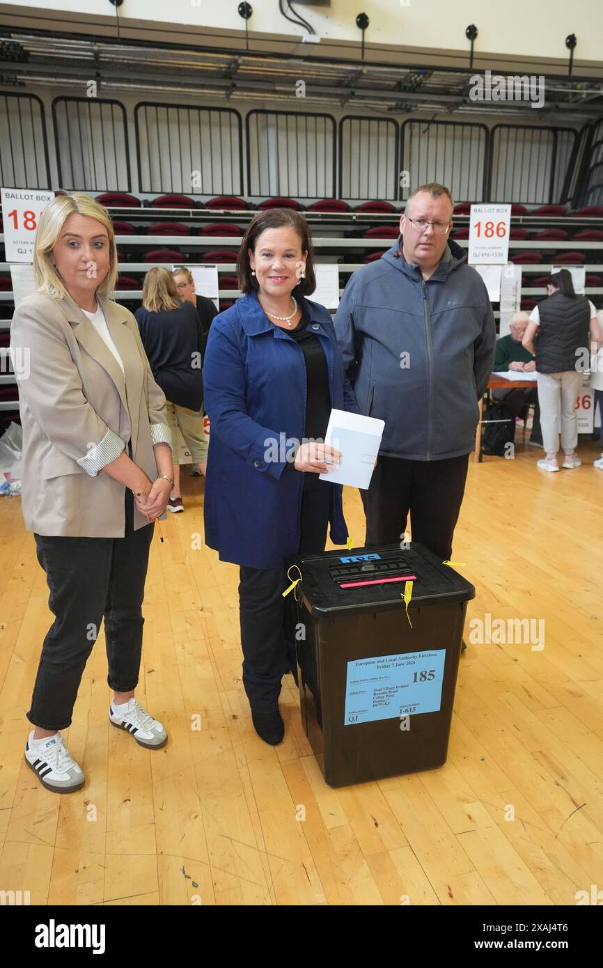 Sinn Fein Leader Mary Lou McDonald, with local election candidates Amy ...