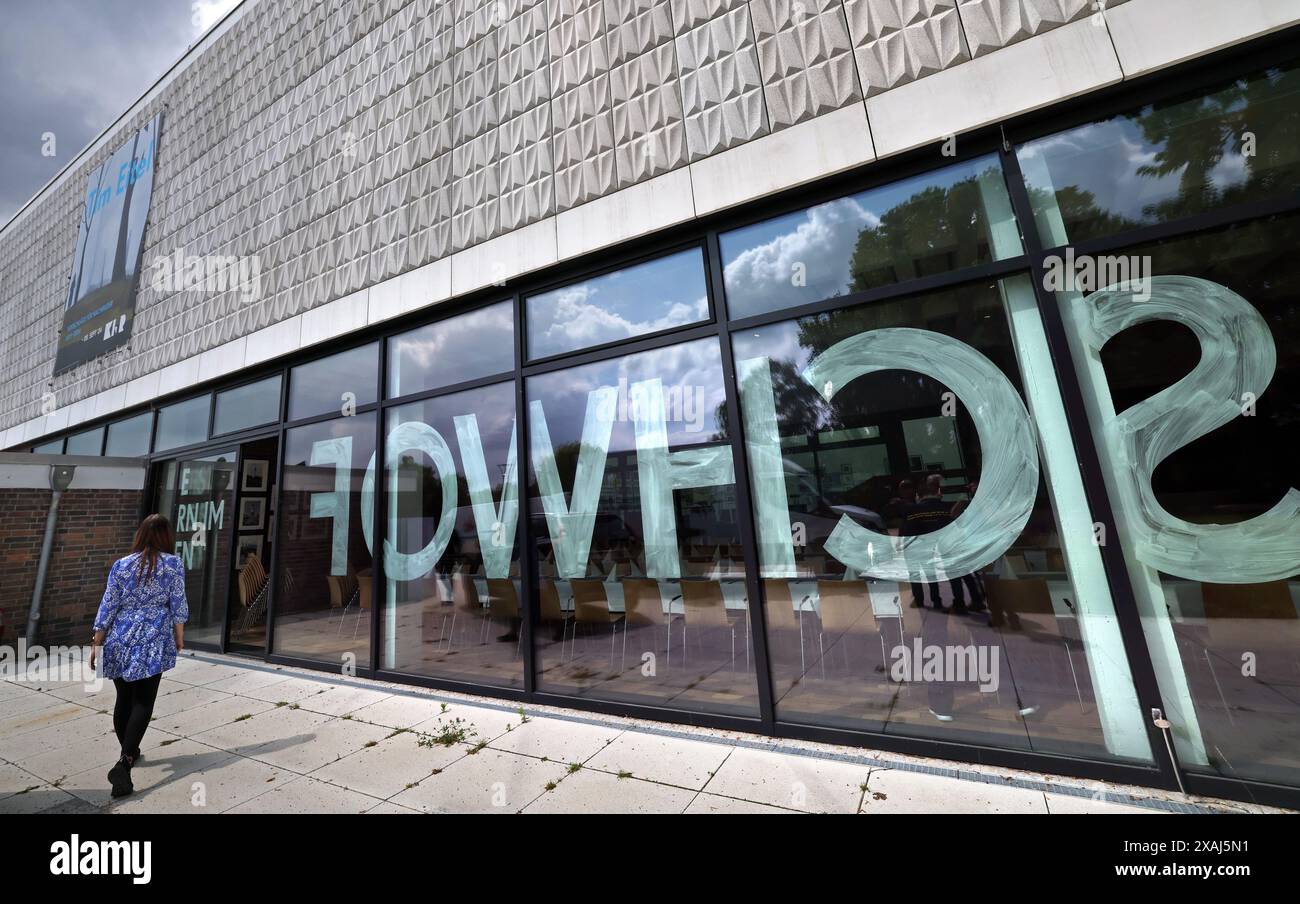 Rostock, Germany. 07th June, 2024. "SCHWOF" is written in large letters ...