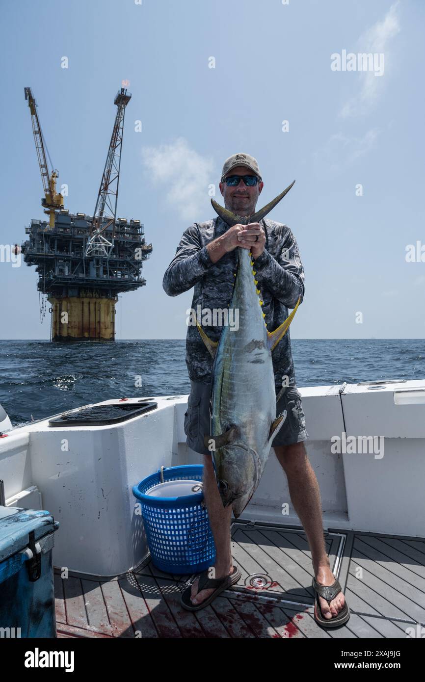 Deep sea angler fish hi-res stock photography and images - Alamy