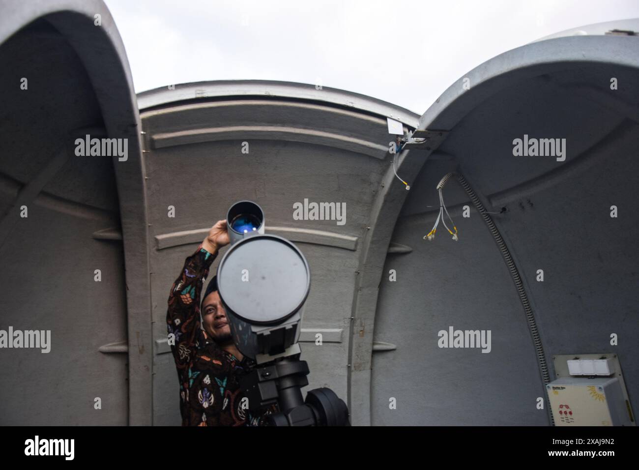 Bandung, West Java, Indonesia. 7th June, 2024. An officer monitor the ...