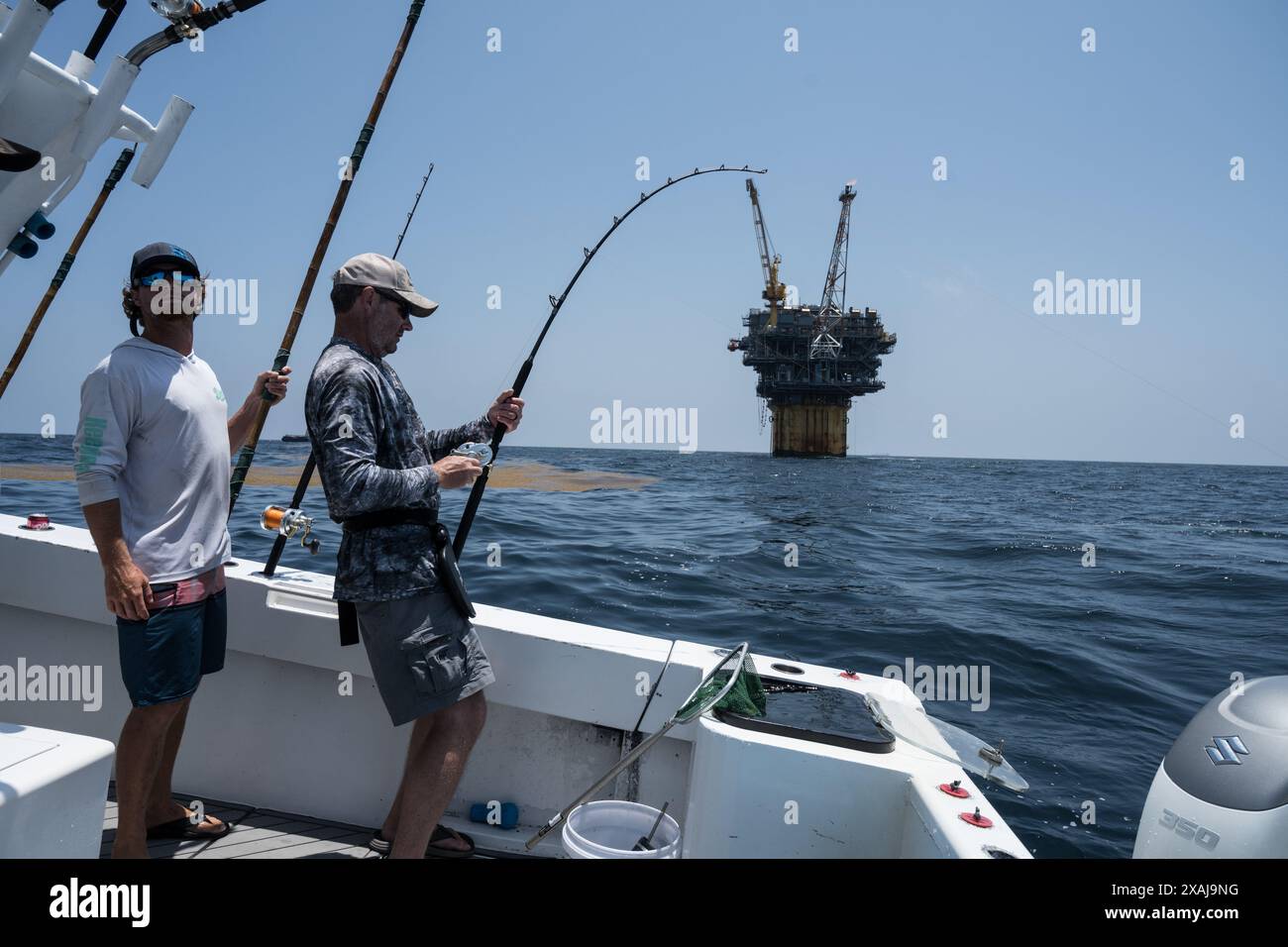Oil rigs gulf of mexico fish hi-res stock photography and images - Alamy